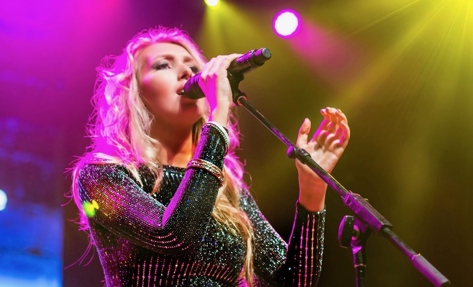 Exclusive interview with Country Singer Pearl Clarkin - Country Startpage